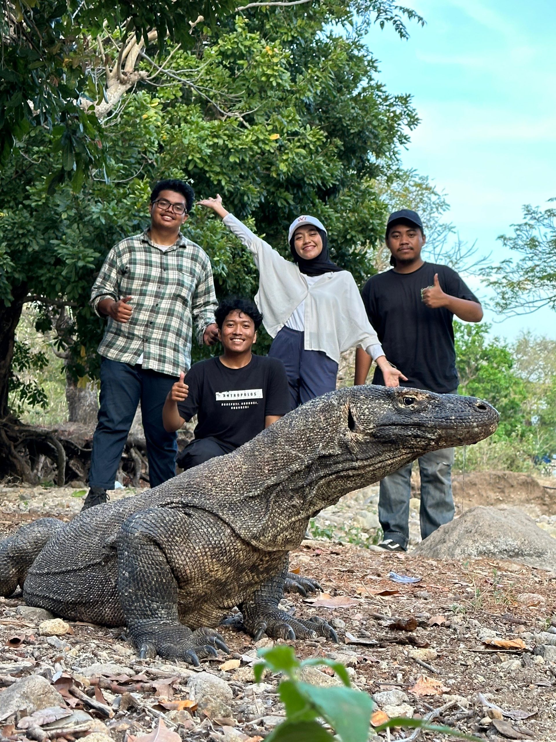 Suku Ata Modo Terdampak Pengembangan Pariwisata Taman Nasional Komodo ...